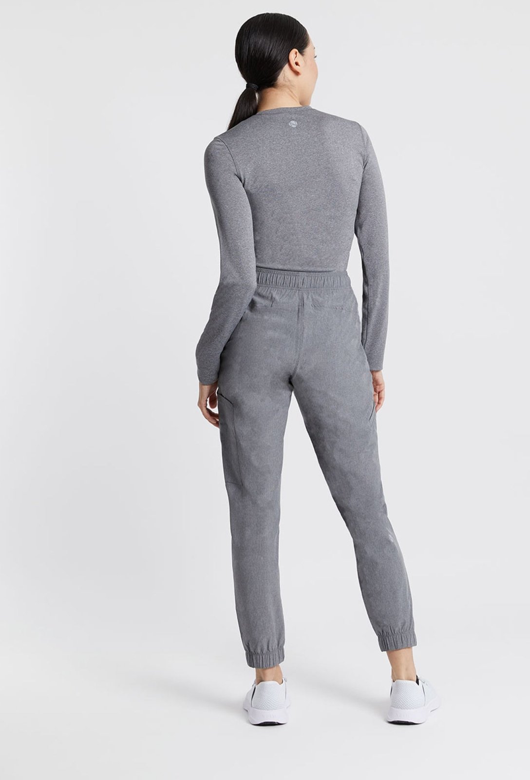 Heather Grey Susan True Fit Multi-Pocket Scrub Jogger – Noel Asmar Uniforms