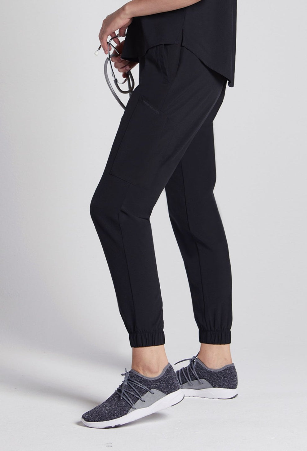 Black Susan True Fit Multi-Pocket Scrub Jogger – Noel Asmar Uniforms